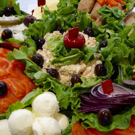 Davis Bakery – "The Taste Tells the Story"